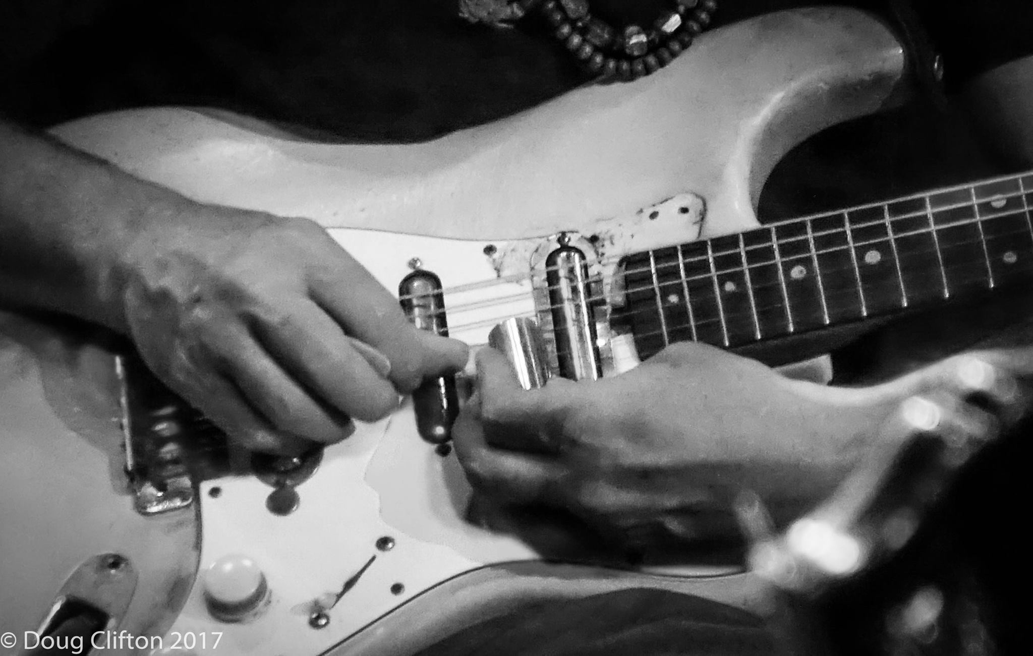 Welcome! The official website for guitar player, Steve Kimock